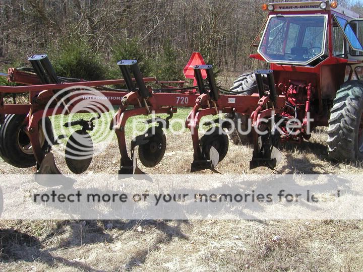 auto-reset vs toggle trip 720? - Technical IH Talk - Red Power Magazine ...